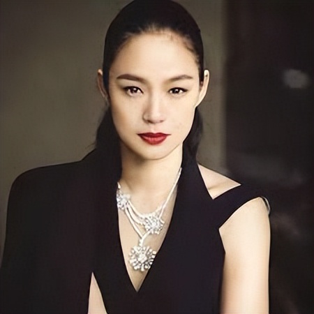 Jiang Wen married a junior sister who was 15 years younger, and the ...