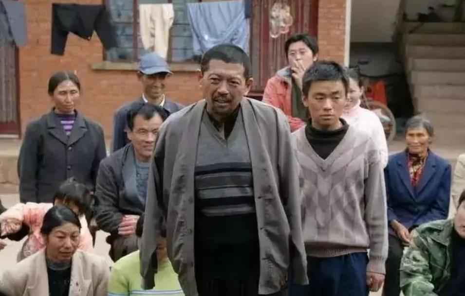 Luo Jingmin: debuted at the age of 34, became famous playing "Xu Sanduo ...