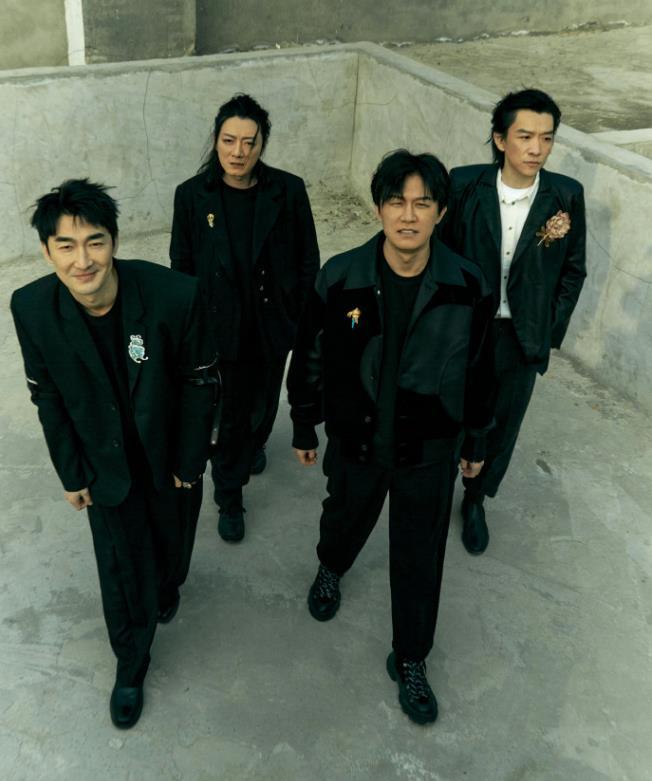 Feng Bing and Sun Yan became popular less than two months ago, his ...