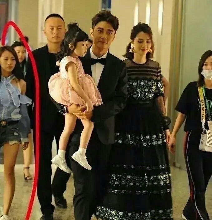 Netizens posted screenshots of Bi Ying's chat records, saying that Hong Xin and Zhang Danfeng ...