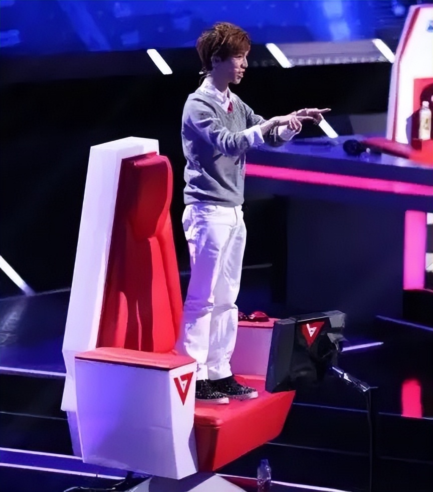 Haiqing knelt down for Ou Hao, making her a top-notch queen after many ...