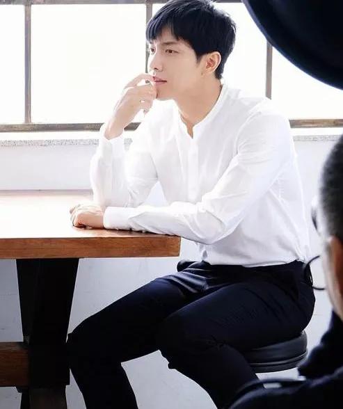 Lin Yuner and Li Zi have a relationship and are rumored to be in love ...