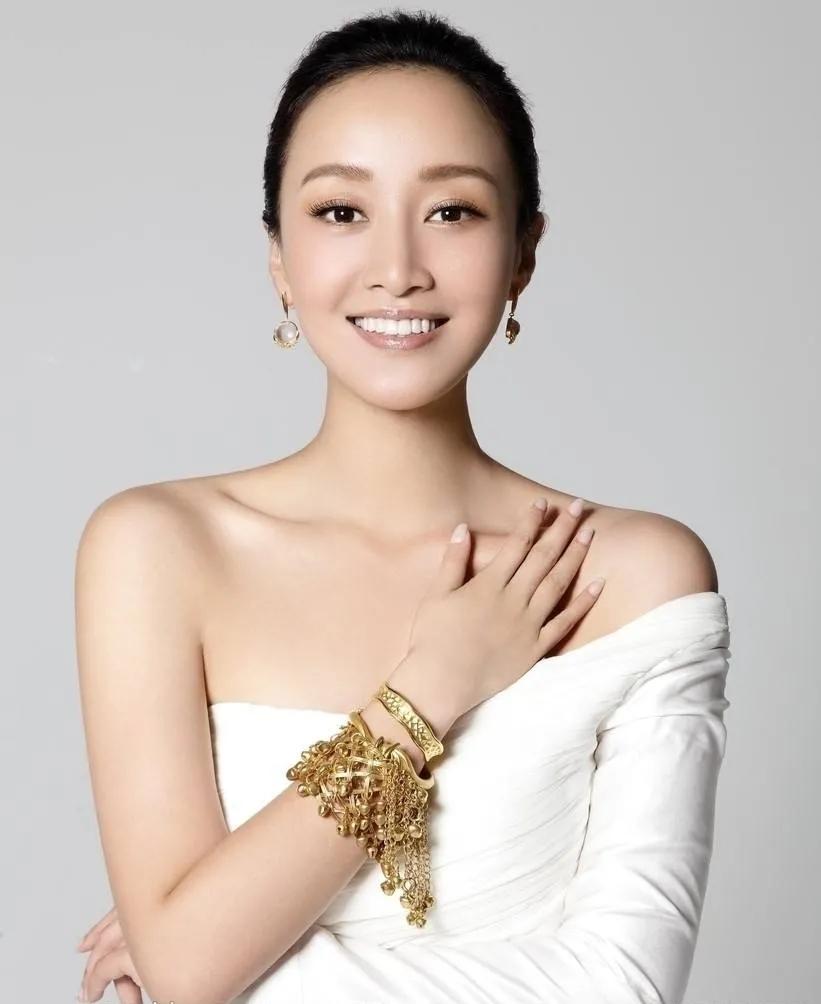 Zhao Ziqi, some beautiful photos - iNEWS
