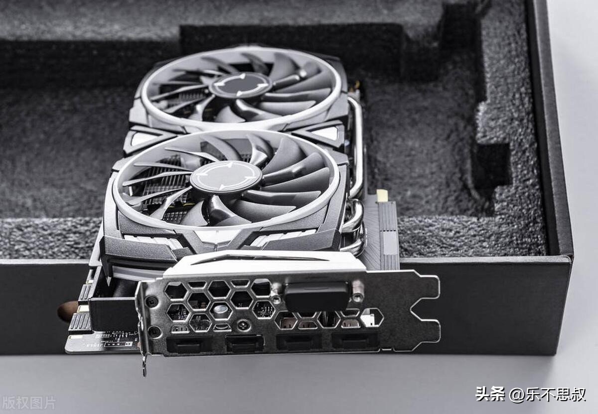 Which graphics card has a better cooling effect, dual fans or triple ...