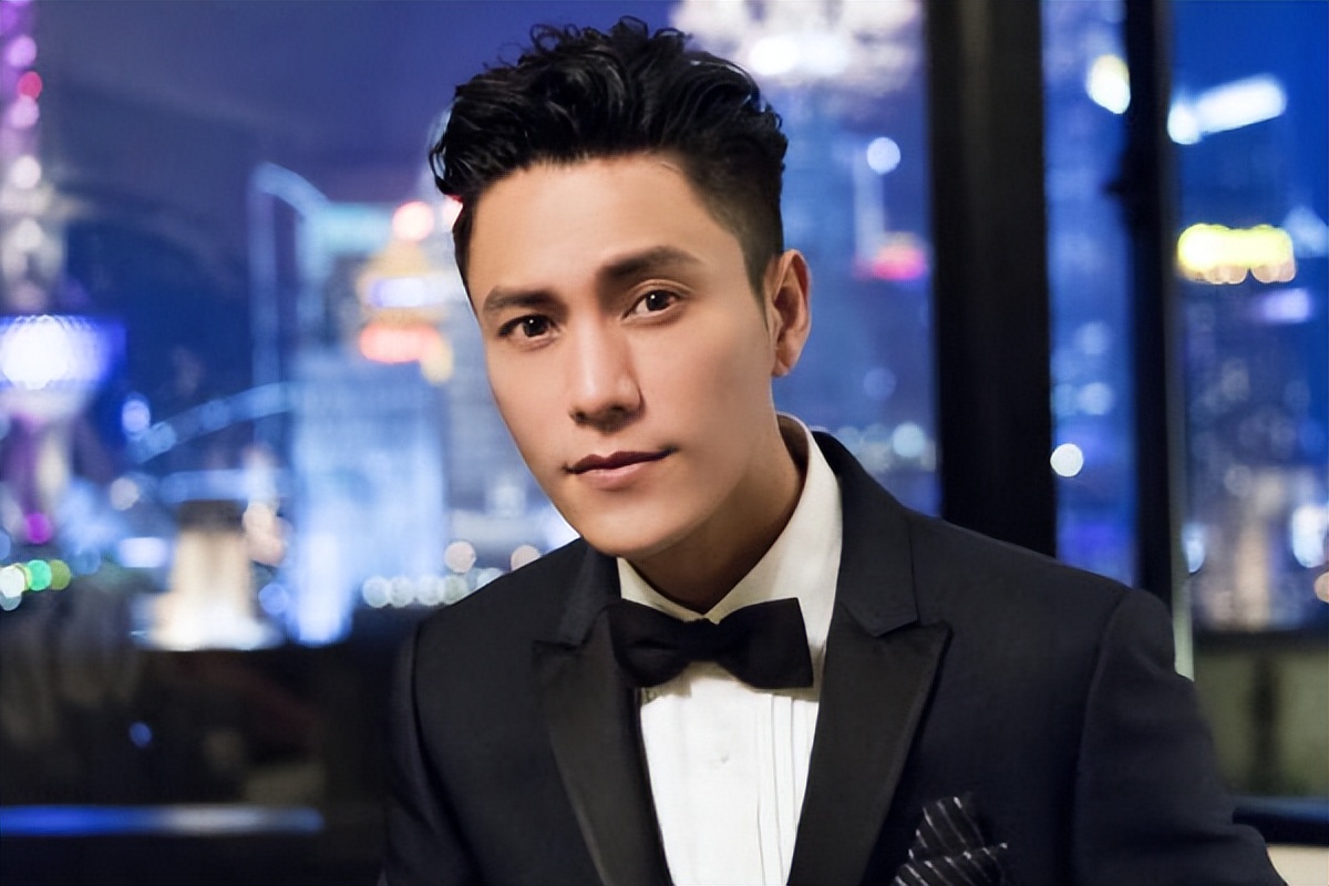 Hawick Lau borrowed his baby to catch up with his ex-wife, but Chen Kun ...