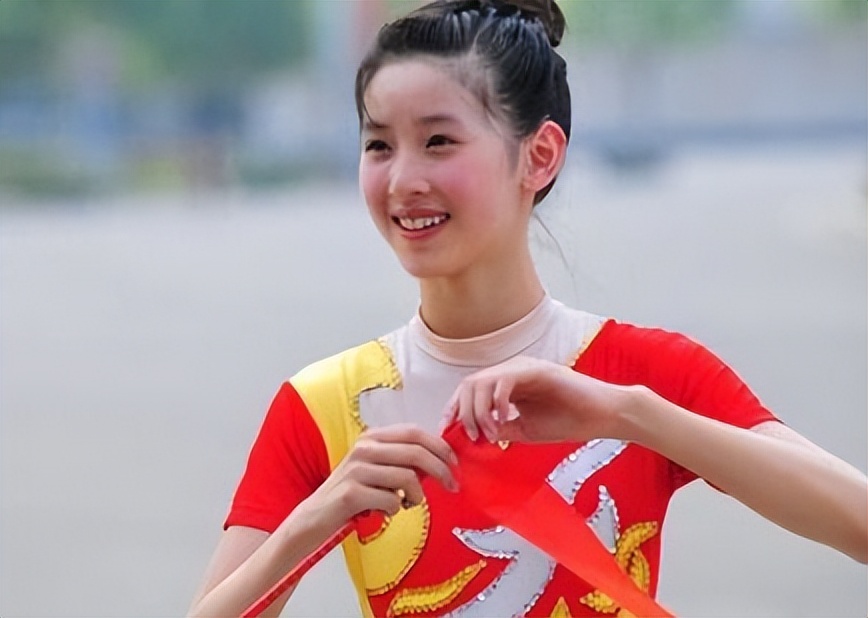 Big melon! Wang Sicong mocked Zhang Zetian: She is a "second-generation sleeper" who has lost ...