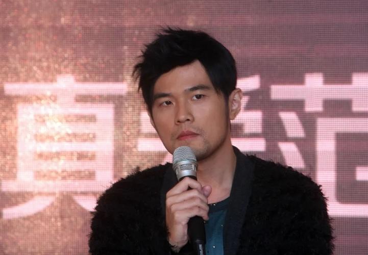 The story before Jay Chou became famous: the light behind the sun, a ...