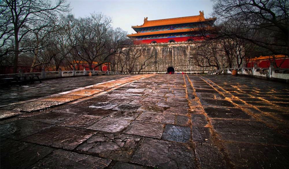 The Nanjing folk song "Thirteen Gates Out of the Coffin" reveals the ...