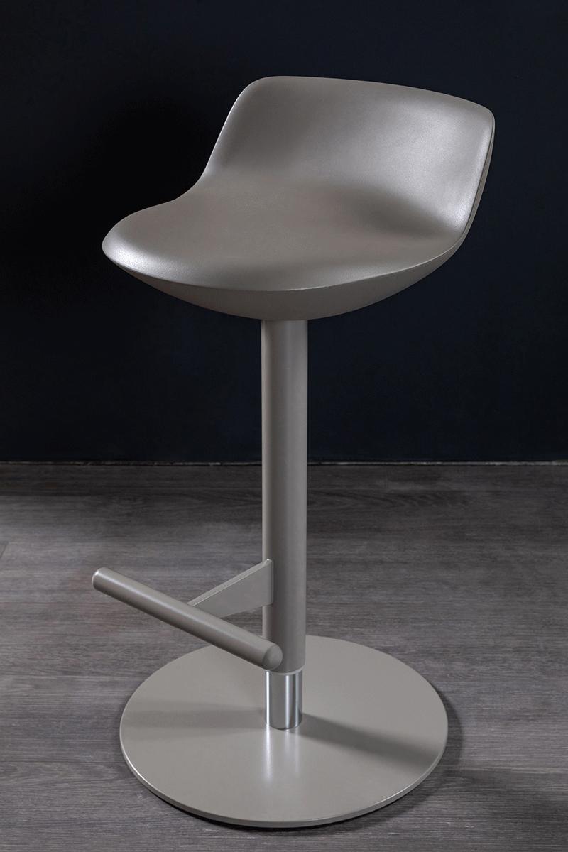 Italian "king of chairs" Calligaris, bar chair design highlights - iNEWS