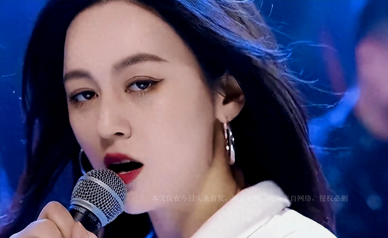 Musician Tang Yi announced her relationship, her boyfriend's identity ...