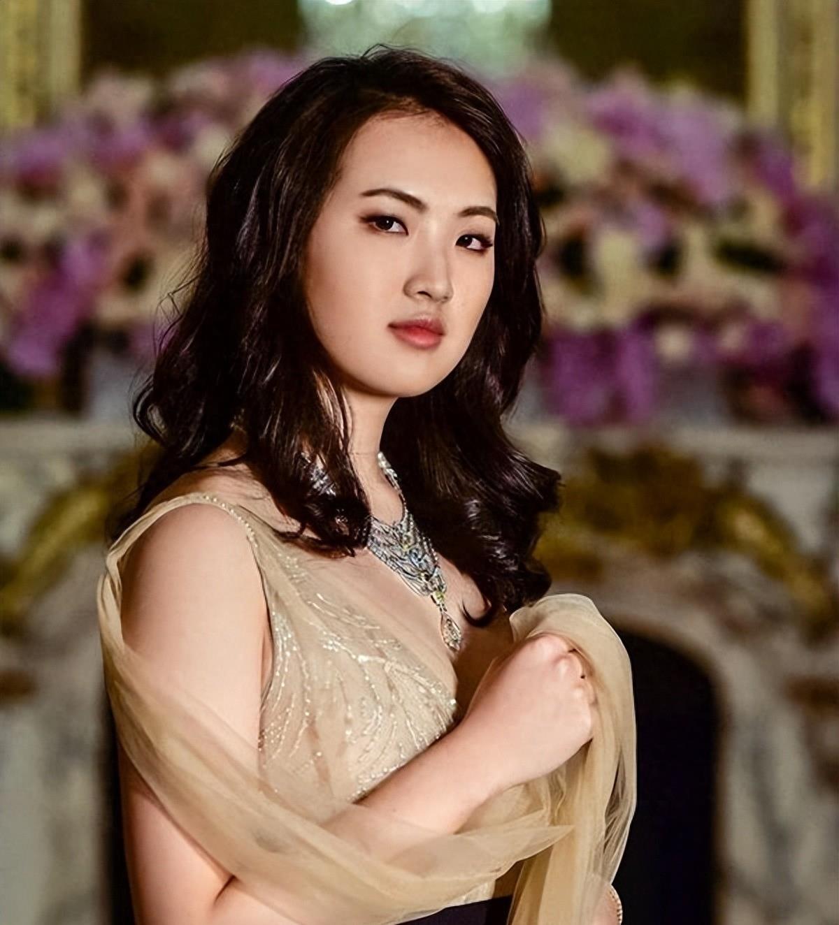 Anna Yao, daughter of Huawei, lives in a 500 million mansion and has a ...