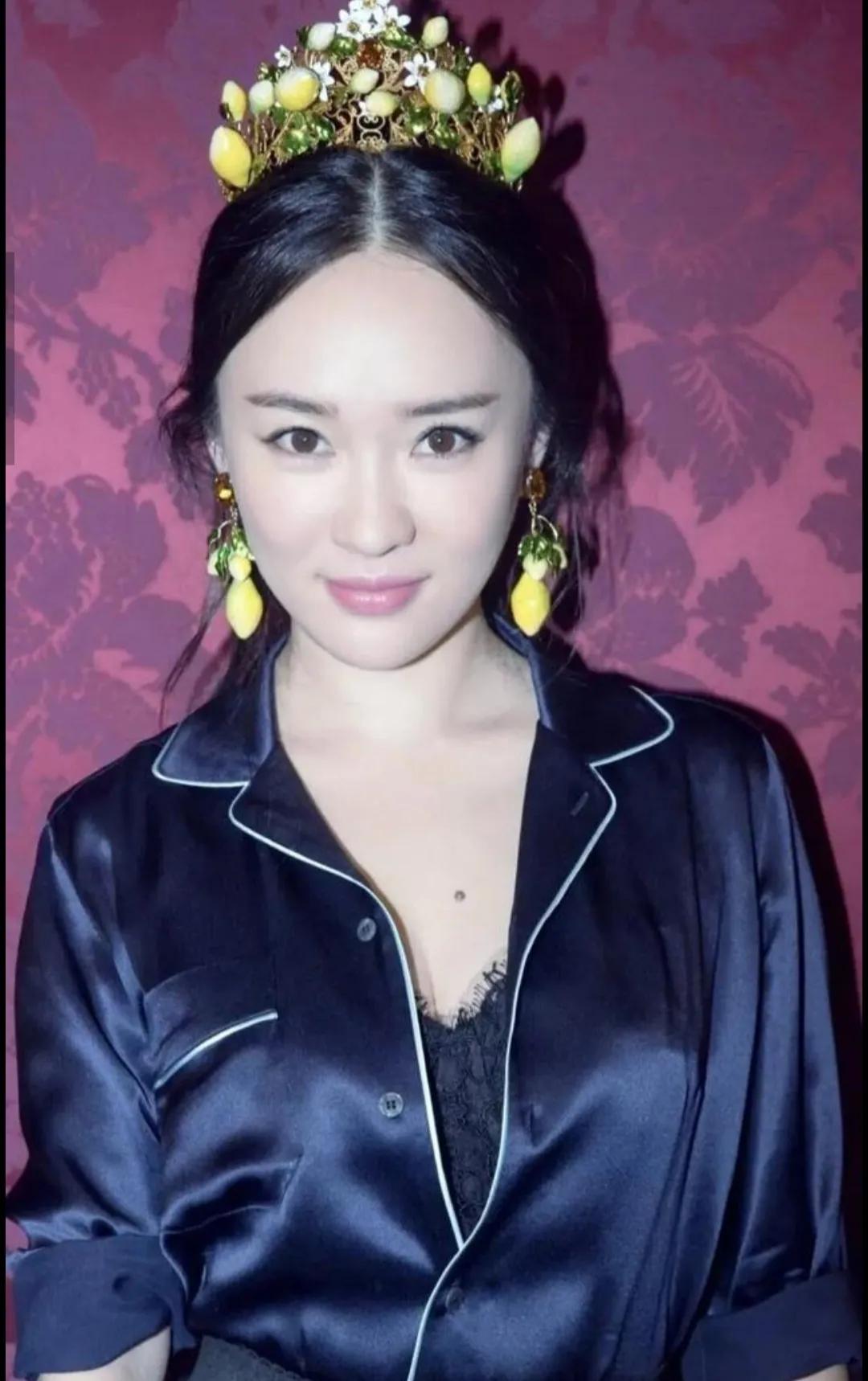 Huo Siyan's stunning photo - iMedia