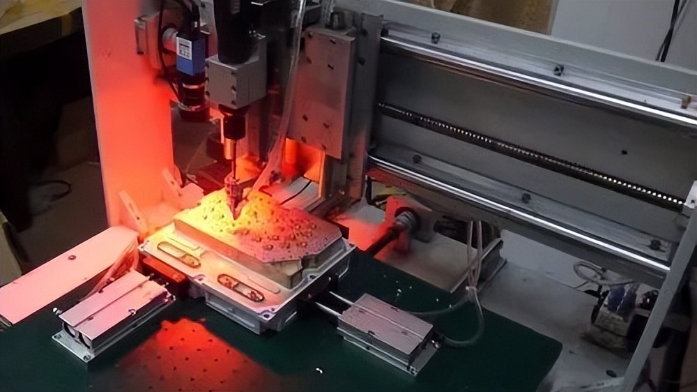 Industrial AI vision system realizes the precise operation and defect ...