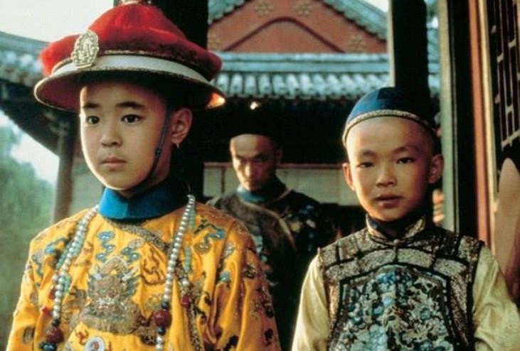 Puyi has no children all his life, but his younger brother has three ...