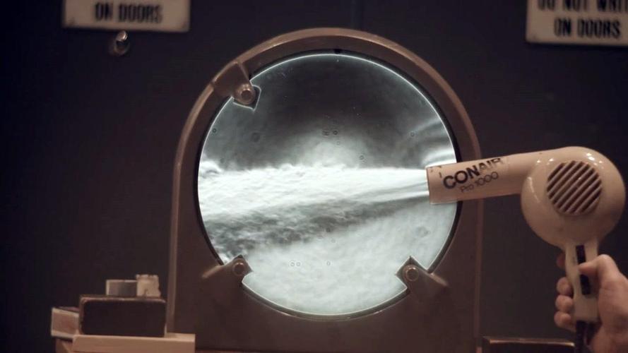 The incredible "schlieren imaging", put the ice cream in front of the ...