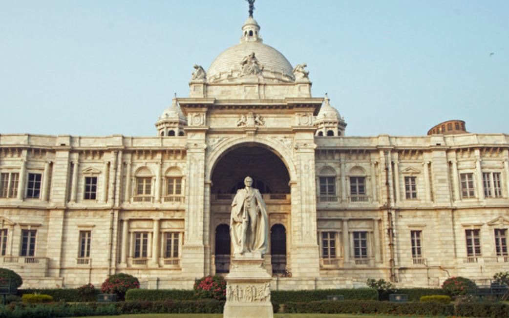 How did British Governor Curzon protect Indian history and culture in ...