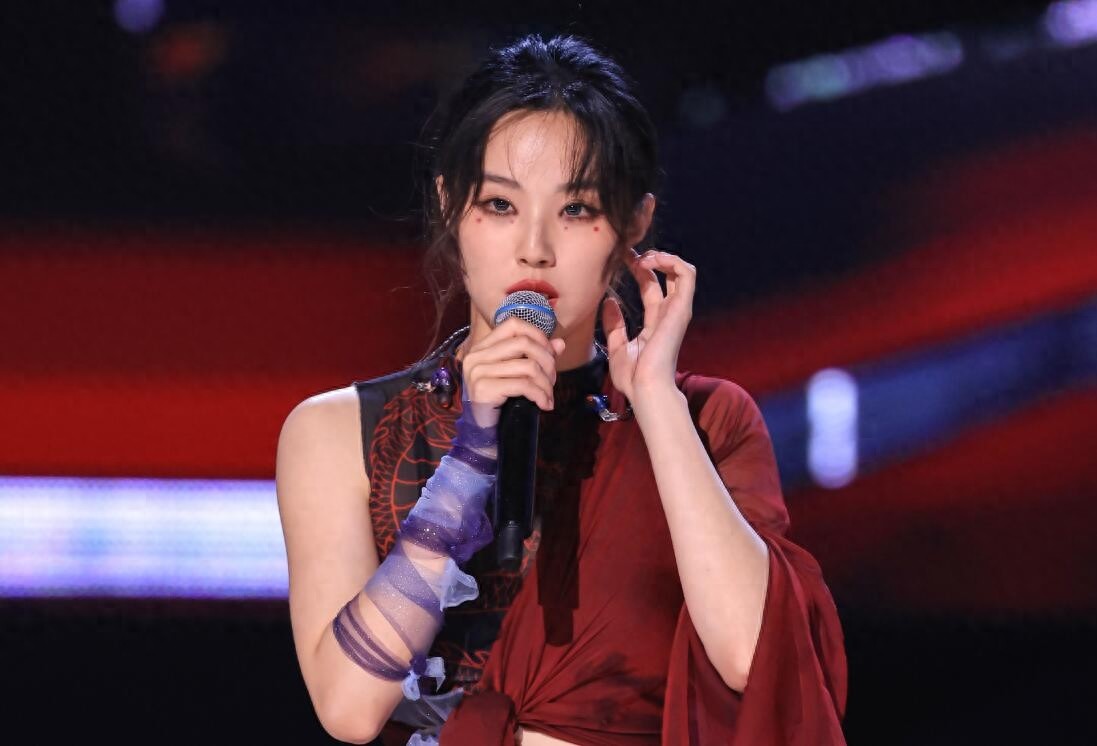 The invincible Huang Chenchen, the lying Lu Ran, and Sing! China players are more embarrassing ...