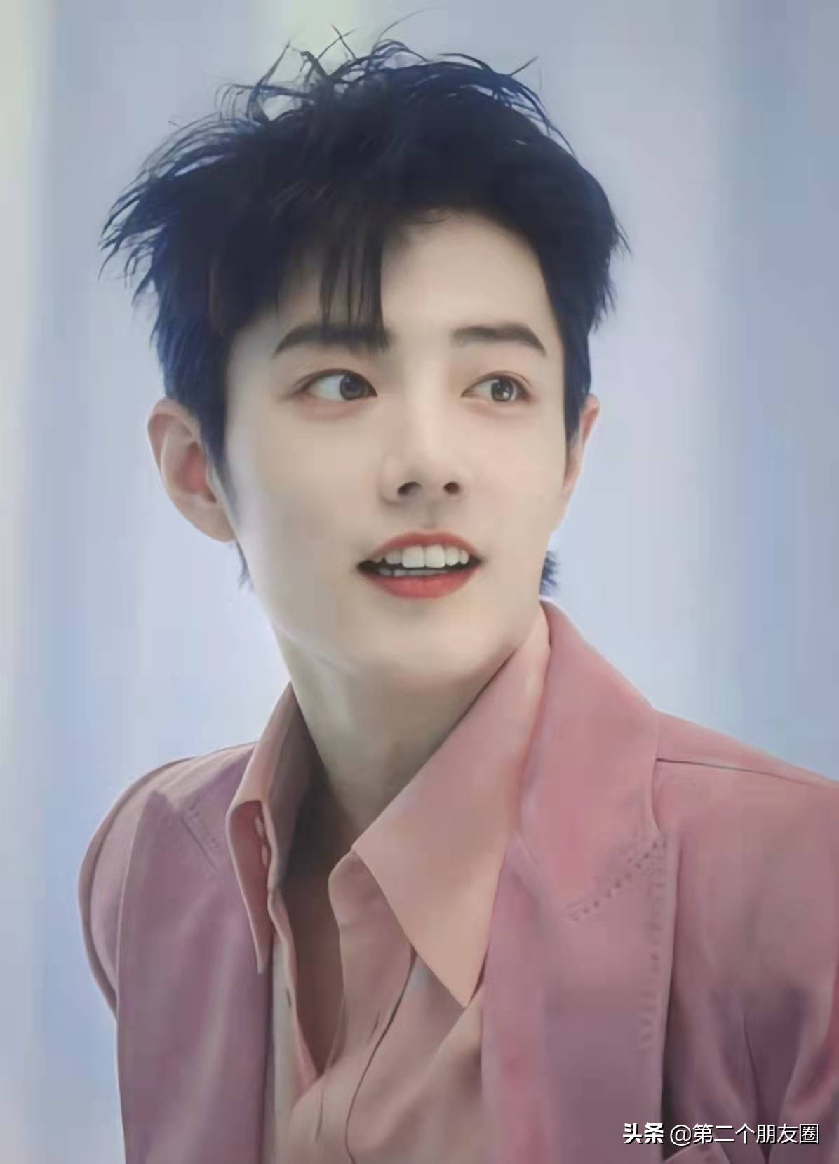 Xiao Zhan won the cover of ELLE's annual magazine, the spokesperson of ...