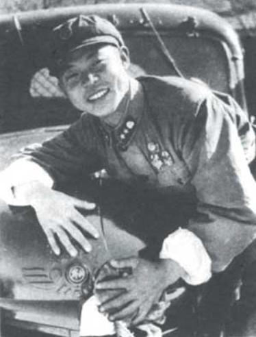 Learn from Lei Feng's good example - serve the people and look forward ...