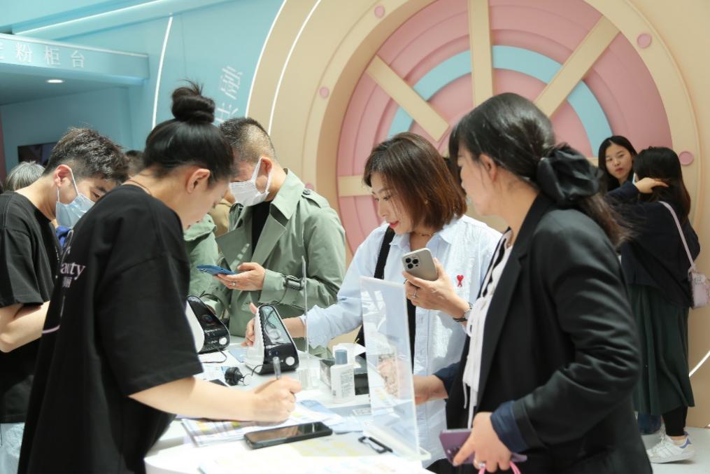 Feel the "miracle" of Nu Skin ageLOC and explore the secret of youthful ...