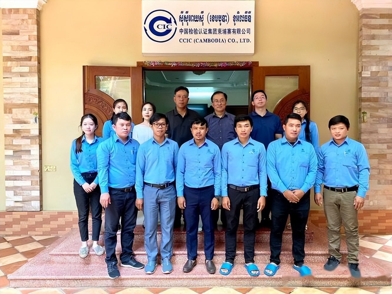 Real photos of Chinese-funded factories and offices in Cambodia. Whose ...