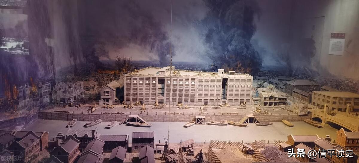 In 1937, the Japanese army attacked the Sixing Warehouse in Shanghai ...