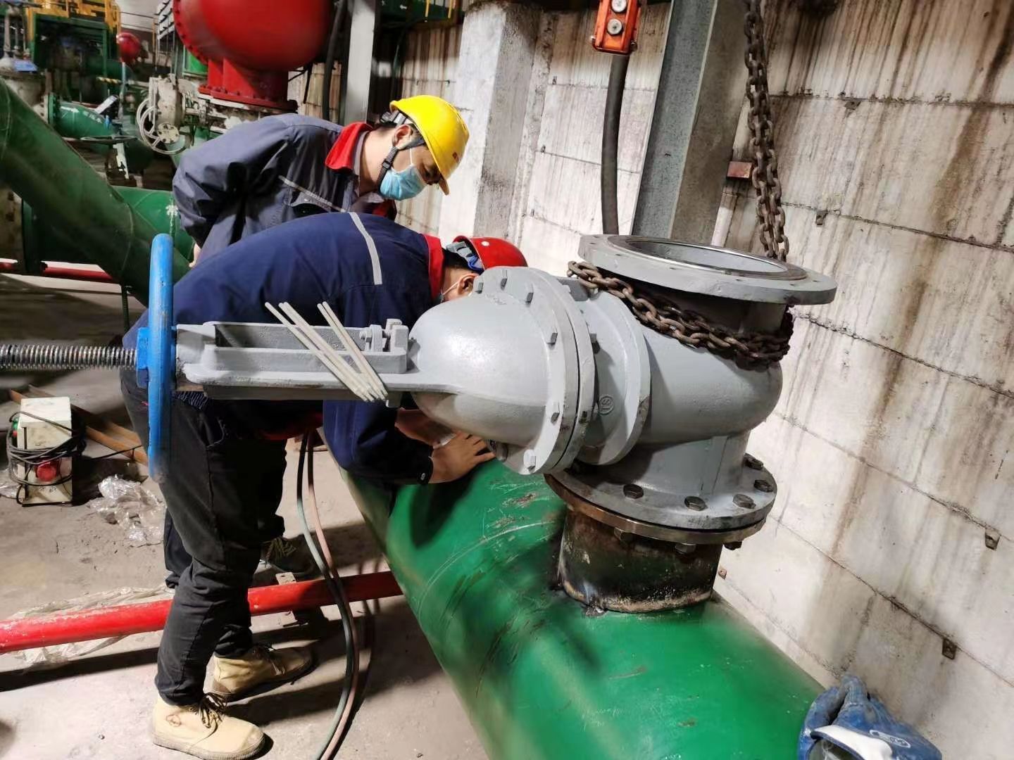 What precautions should be taken when the pipeline is opened under ...