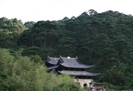 Sanqing Mountain: Ge Hong built alchemy in a hut here, became the ...