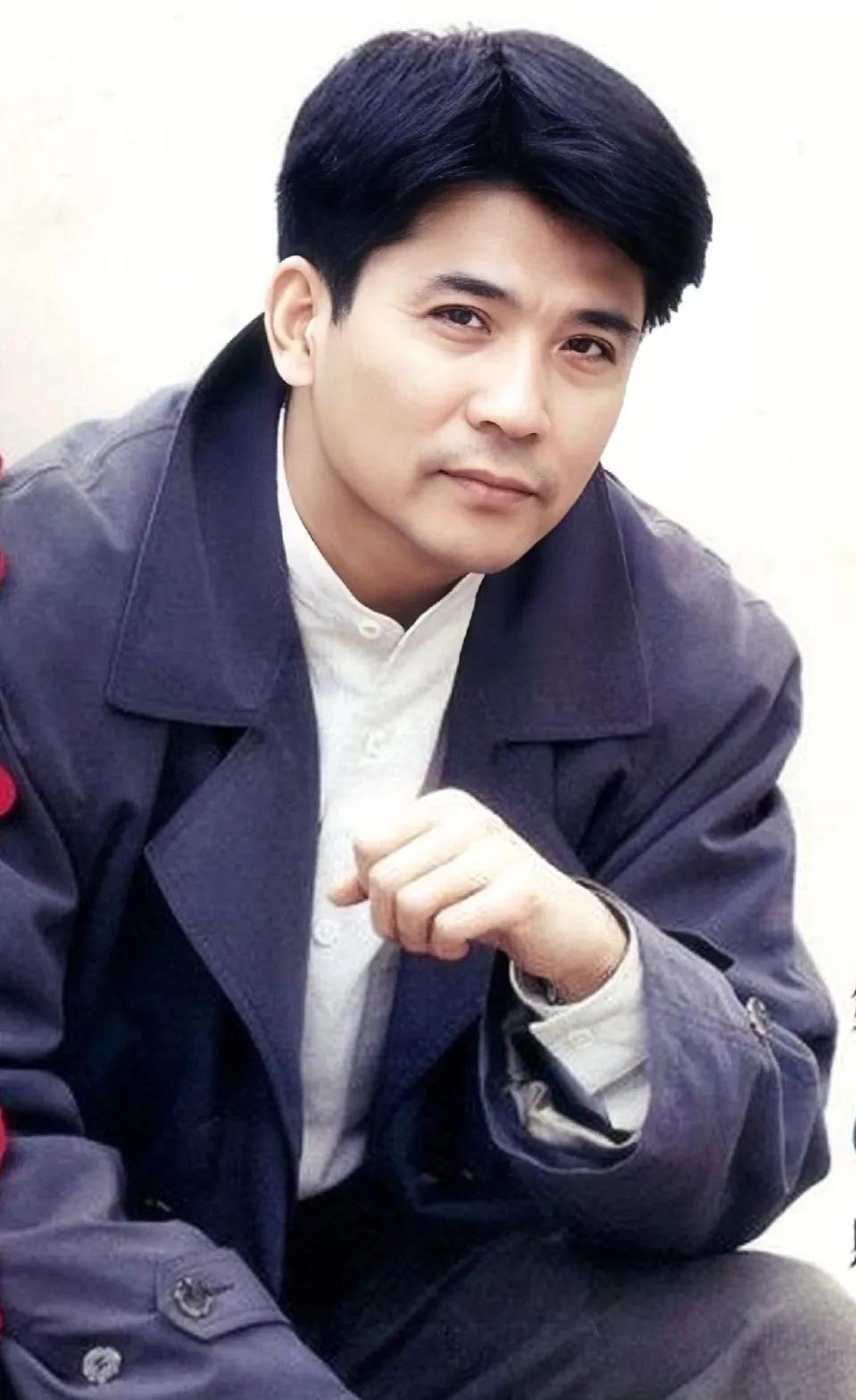 They are handsome and handsome actors in the 1980s. Do you remember ...