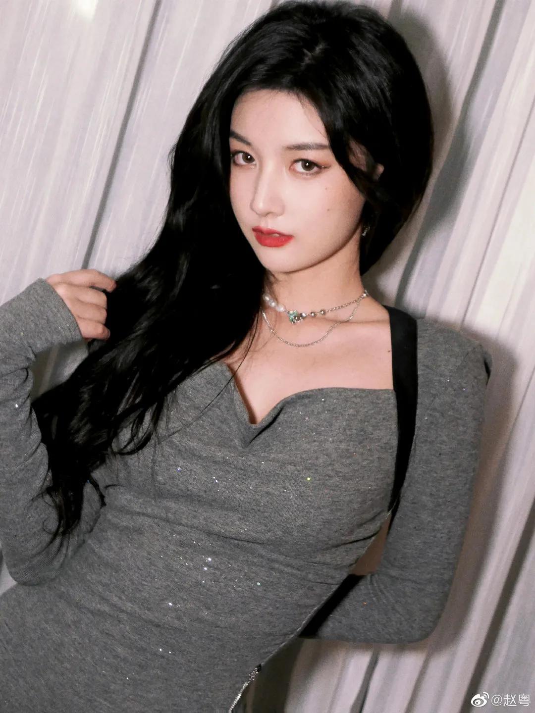 Zhao Yue's beautiful photo, the fleshy plump body feels awesome - iMedia