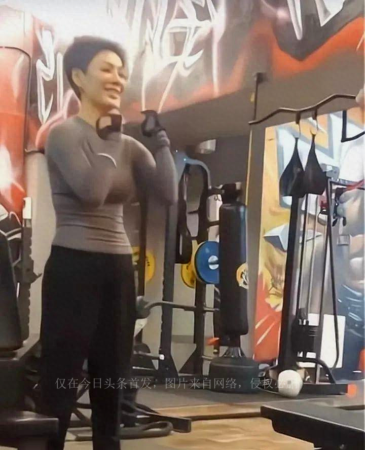 Ning Jing always looks a bit older. Even in her gray tights, you can't ...