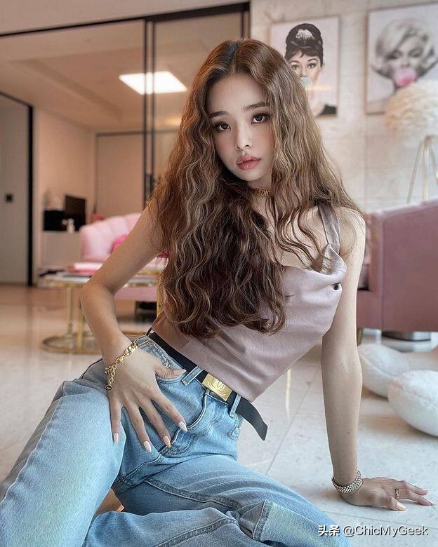 The female members of "Single is Hell" are amazing!Song Jia is stylish ...