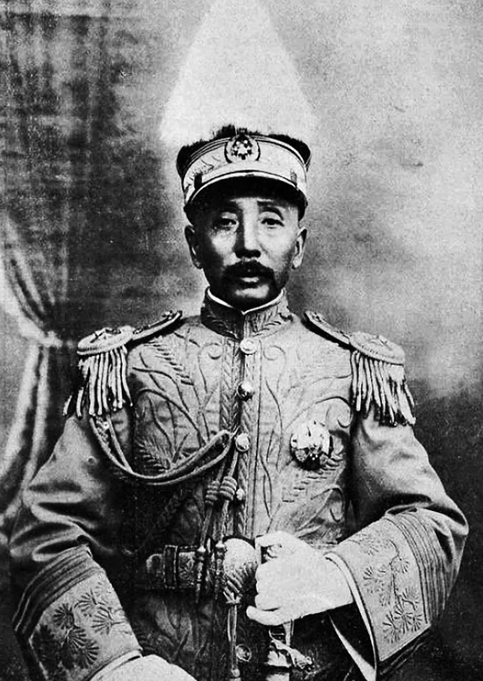 The warlord Zhang Zongchang was killed at the station. Why did Chiang ...