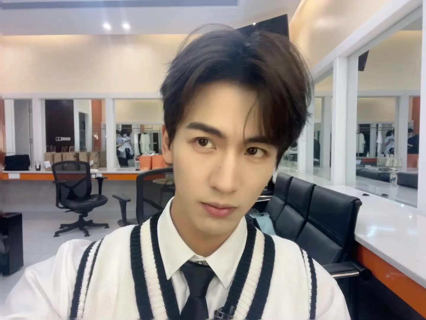 Zhang Linghe turned out to be such a lovely Chang Heng Xianjun - iNEWS