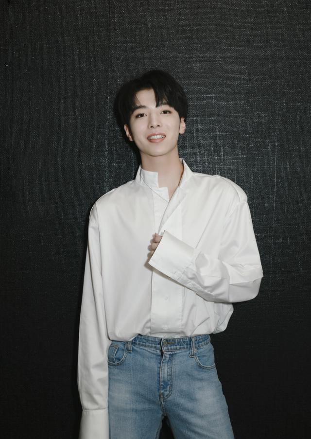 After Wang Leehom, Zhang Yixing and Deng Zeming also collapsed? - iNEWS