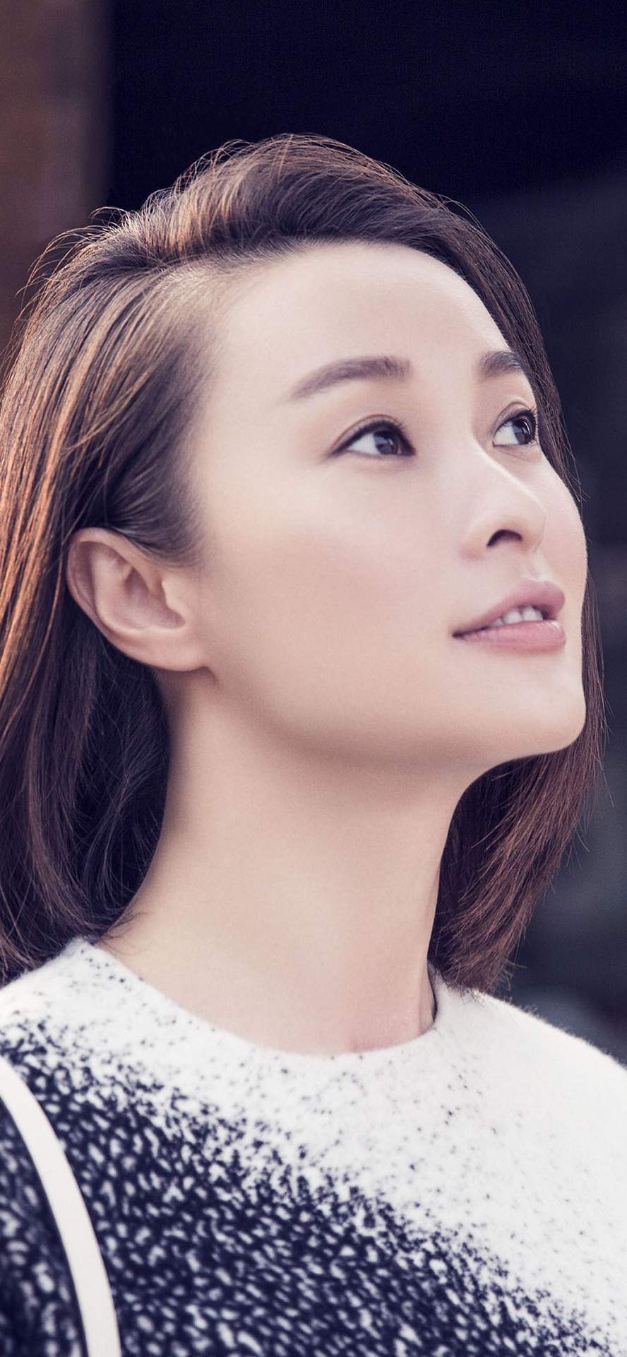 Wu Yue (Yue Wu) —— the beauty of demure and elegant - iNEWS