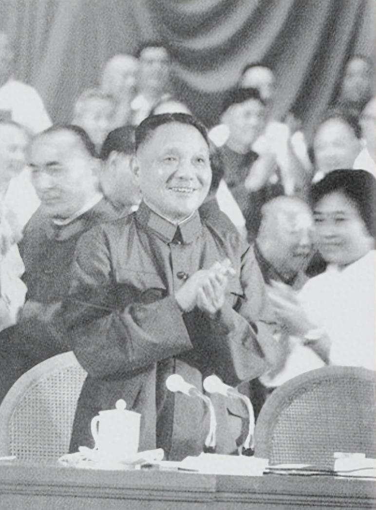 After Deng Xiaoping came back in 1977, he learned that Huang Kun was in ...