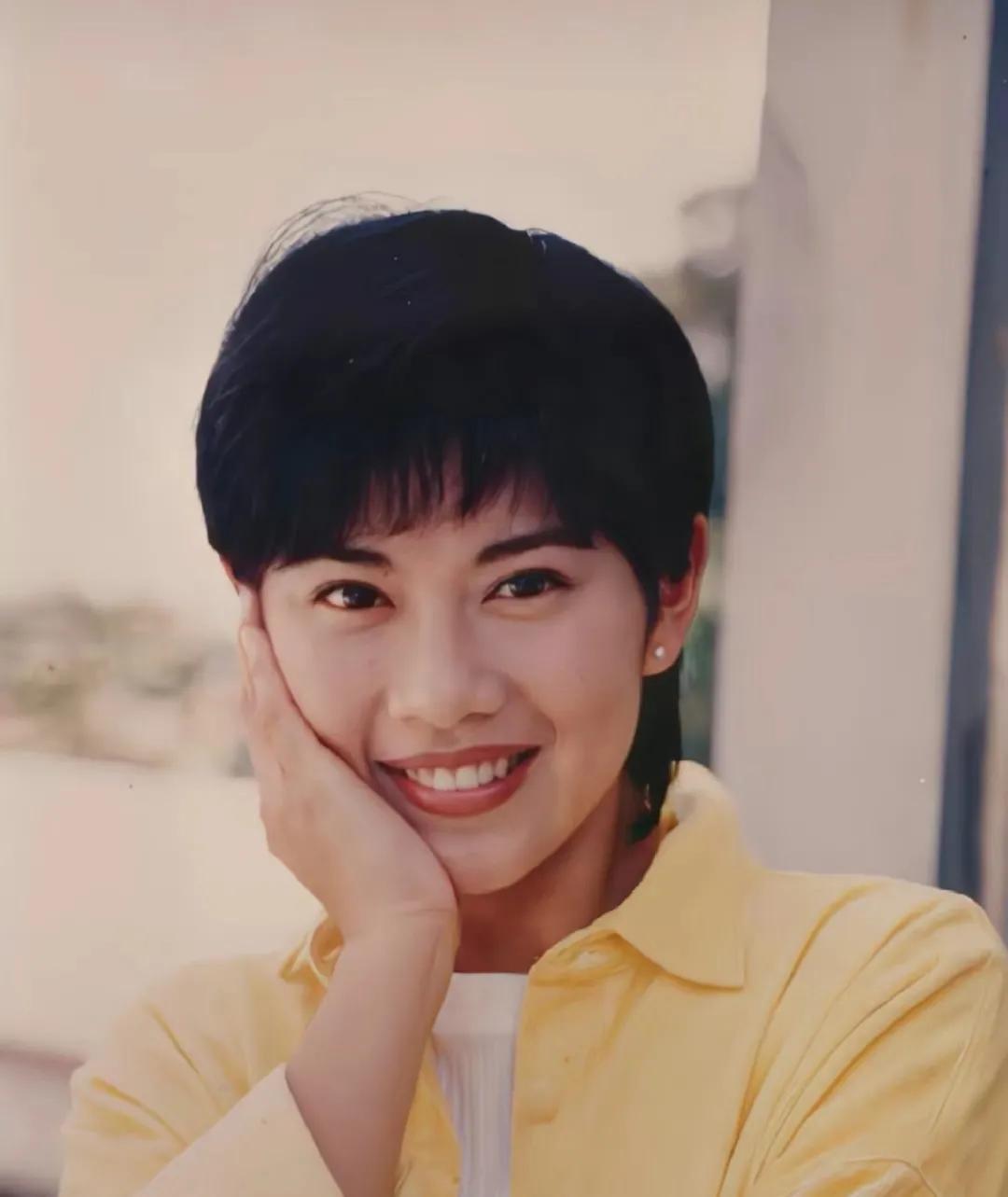 52-year-old Chen Songling lost 24 catties in half a year, and now she ...