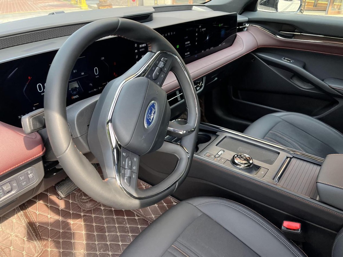 It's still a high-horsepower Xinmeng that drives easily, and the power ...