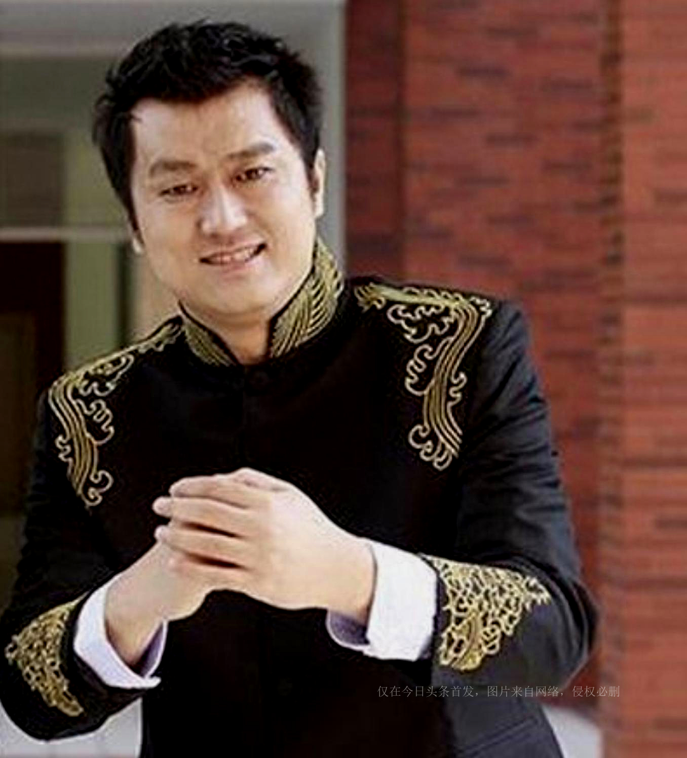 Li Hongye, who used "formula cross talk" to challenge Guo Degang five ...