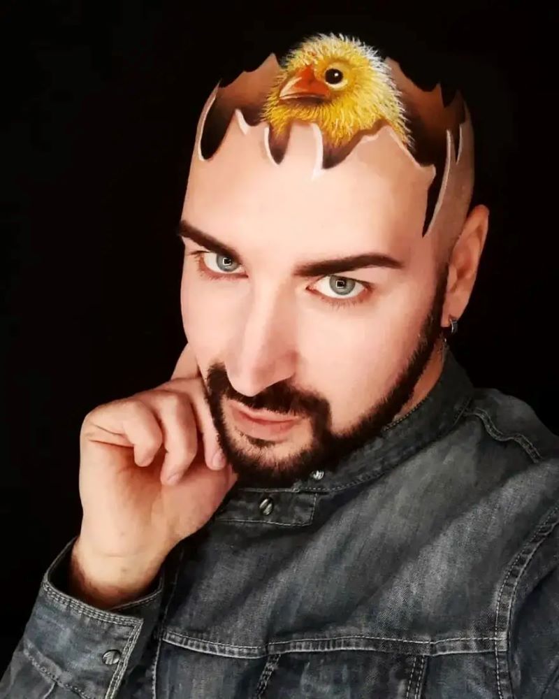 Art at the end of beauty: Watch Luca Luce paint on a bald head - iNEWS