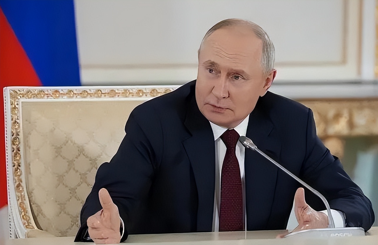 Russia's emergency response: losing land or triggering large-scale ...