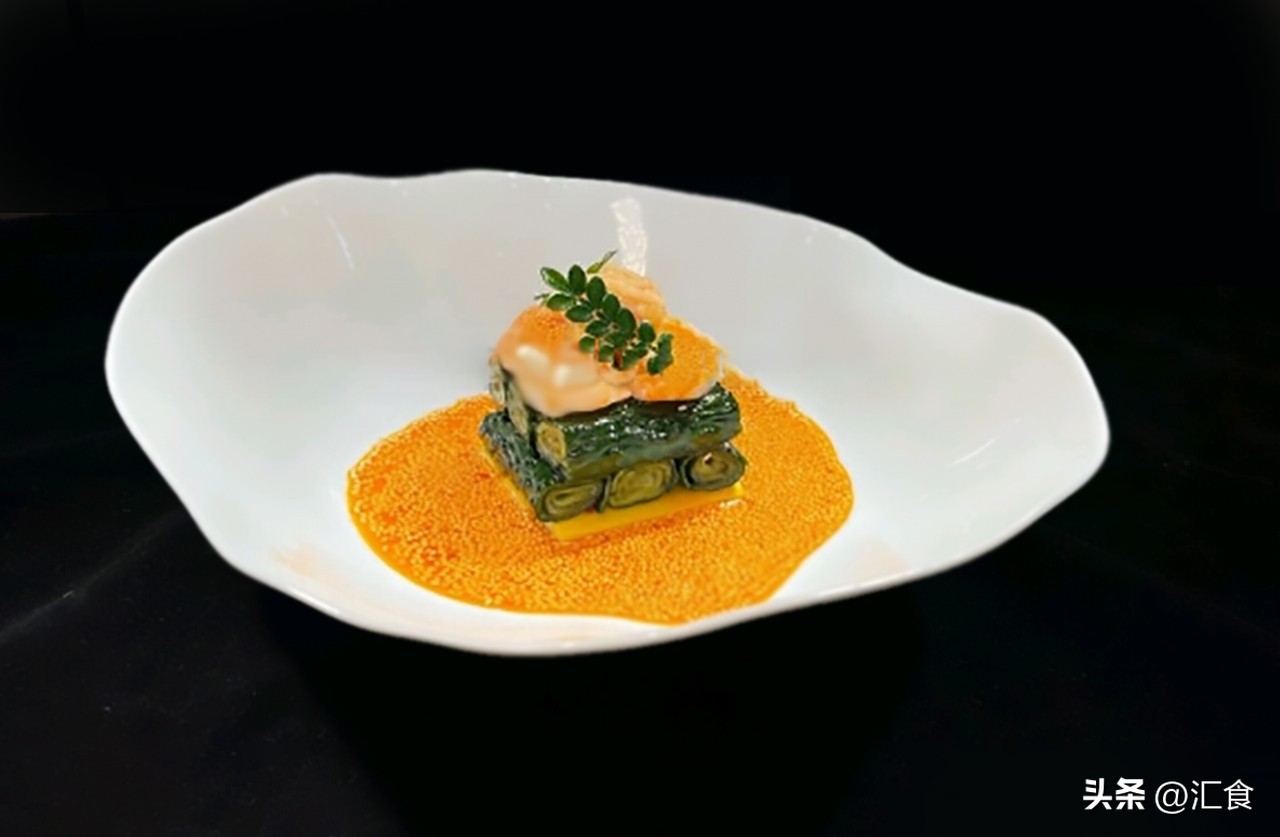 Perilla crayfish, sand ginger flower wings, oily spicy sweet and sour ...