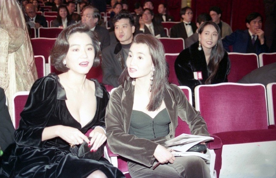 Zhang Manyu, Lin Qingxia's rare photo in the same frame in the past was exposed!The collision of ...