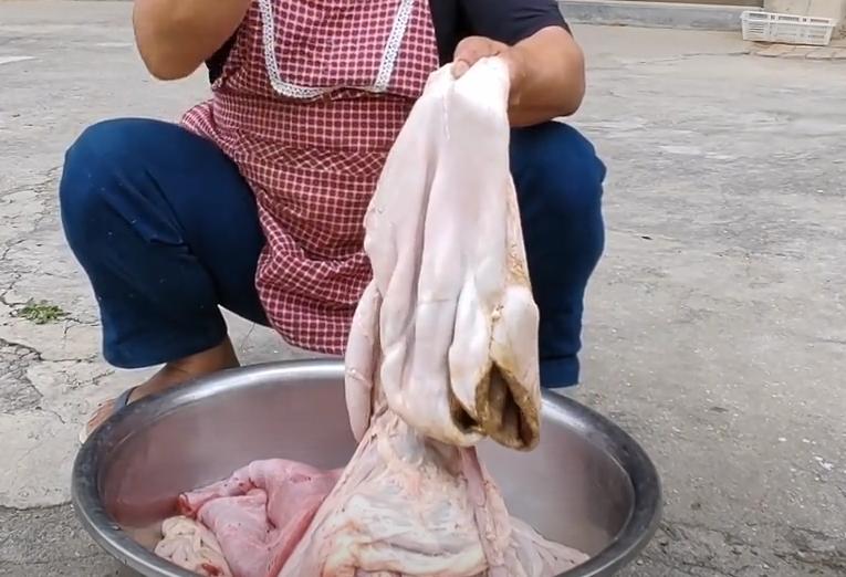 Buy a whole set of beef offal for 450, put it in a crock pot and simmer ...