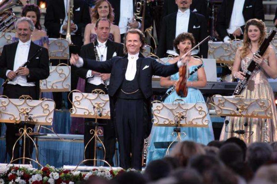 It's so beautiful and so hot!"One of the special test quintets" famous ...