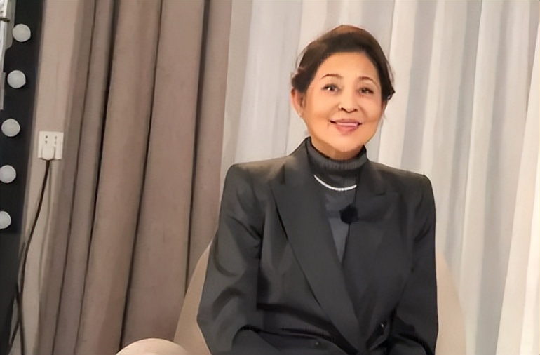 Ni Ping, who was snatched away by Chen Hong with her big belly, how is ...