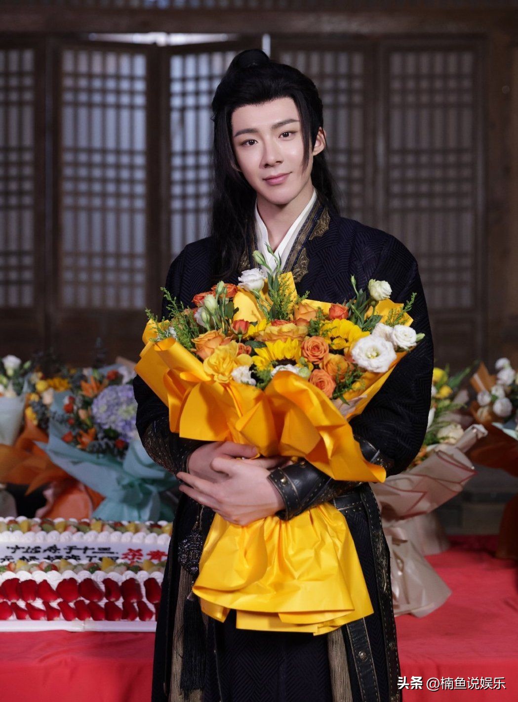 [Yi Nian Guan Shan] Finally finished, Liu Shishi and Liu Yuning held ...