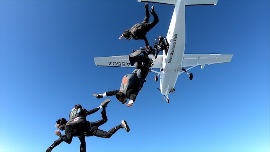 "All Escape" is popular again!Hunter Evolution kills the challenger in ...