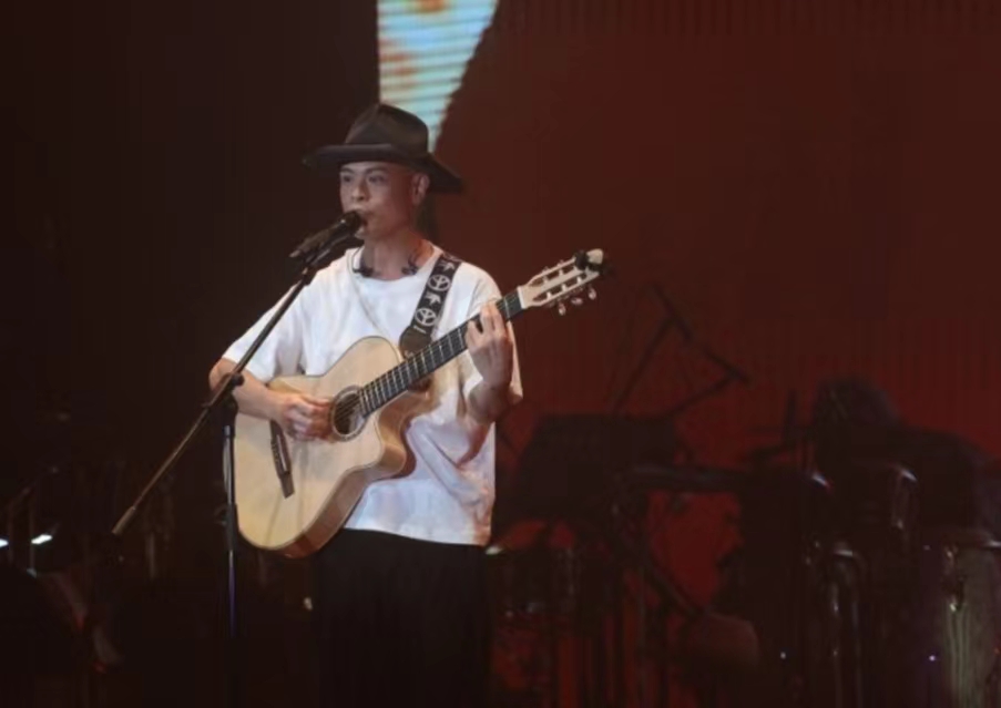 come on!Famous Hong Kong singer held a concert after 3 years of absence ...